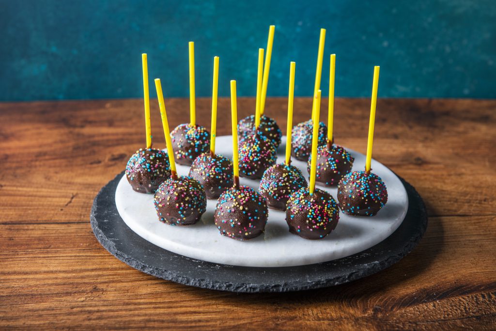 1 Cake Pop - The Cake Solution